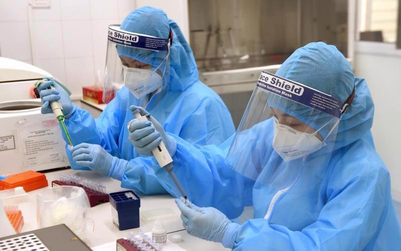 How is the EV71 vaccine tested in Vietnam?